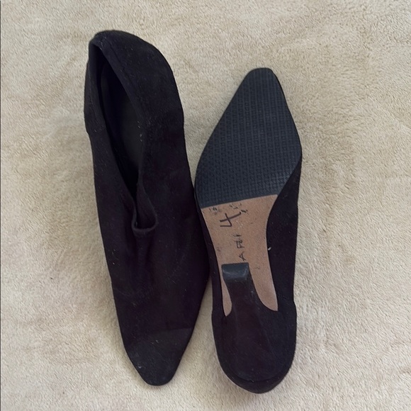 Tahari | Shoes | Tahari Black Heeled Boots With Sleek Design | Poshmark